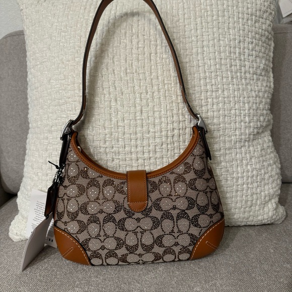 Coach | Bags | Coach Hamptons Hobo Bag In Crystal Signature Jacquard ...